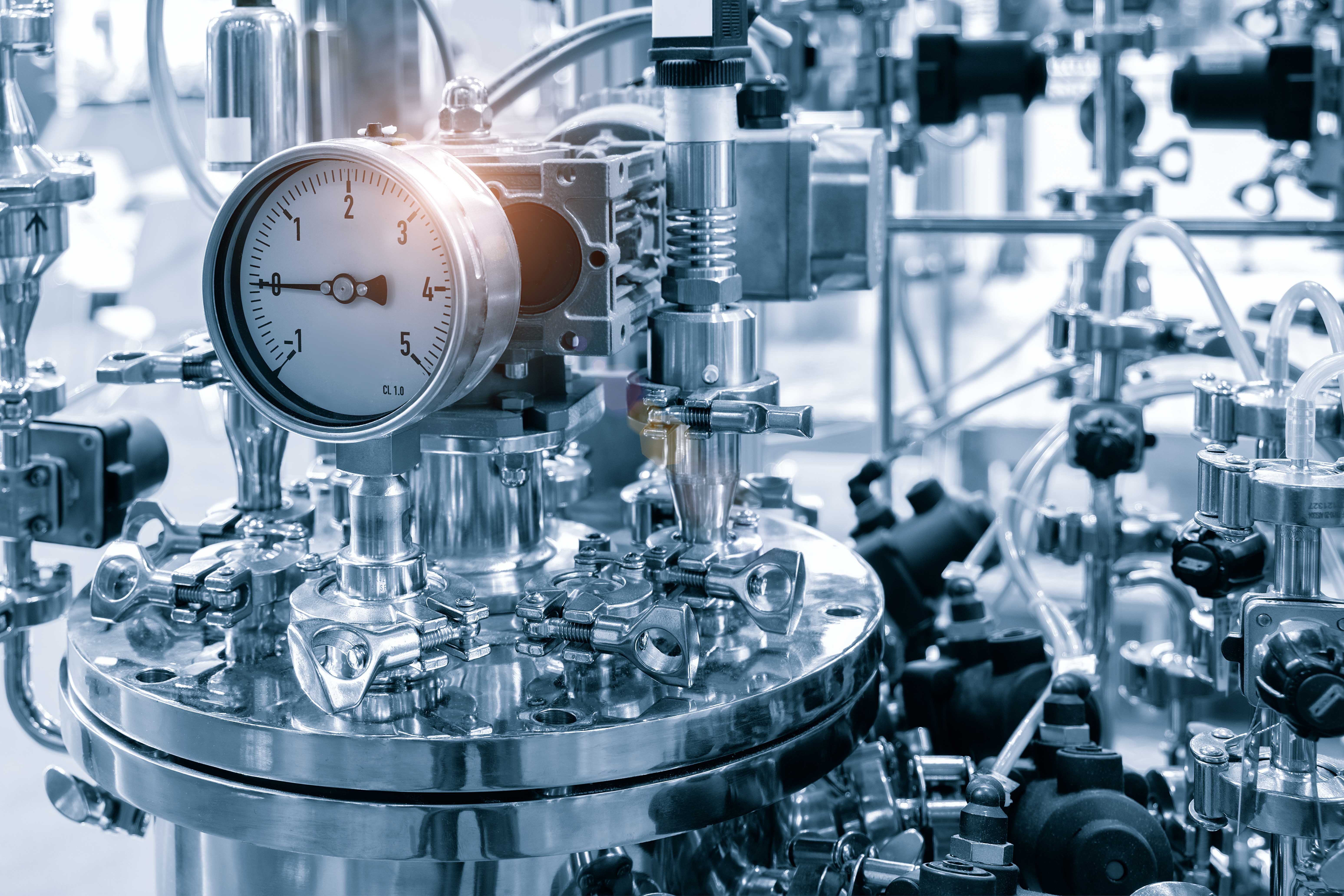 Chemical process solutions: Water filtration by MANN+HUMMEL